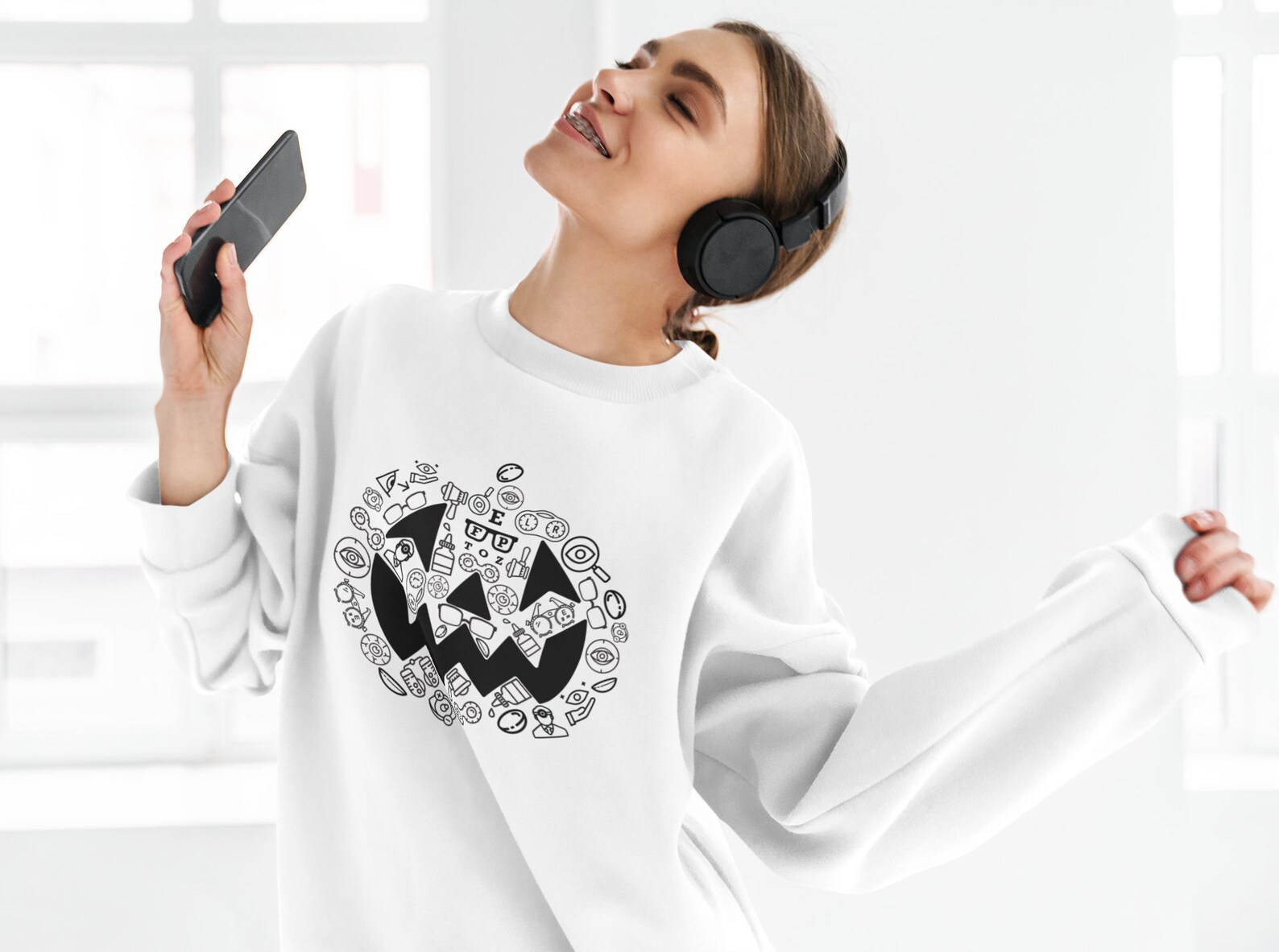 Halloween Optometry Pumpkin Sweatshirt: Eye Doctor Gift - Etsy
