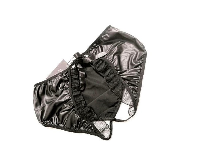 Metallic Schwarz Hinten Offen Höschen In Wetlook Offene Rückseite