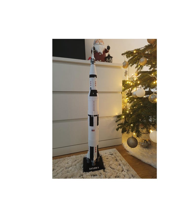 SATURN 5- SATURN V- APOLLO 11 Rocket Model - Scale 1/144 - Fully ...