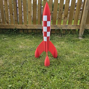 Tintin Moon Rocket Model – Destination Moon – Collectible Red & White ...