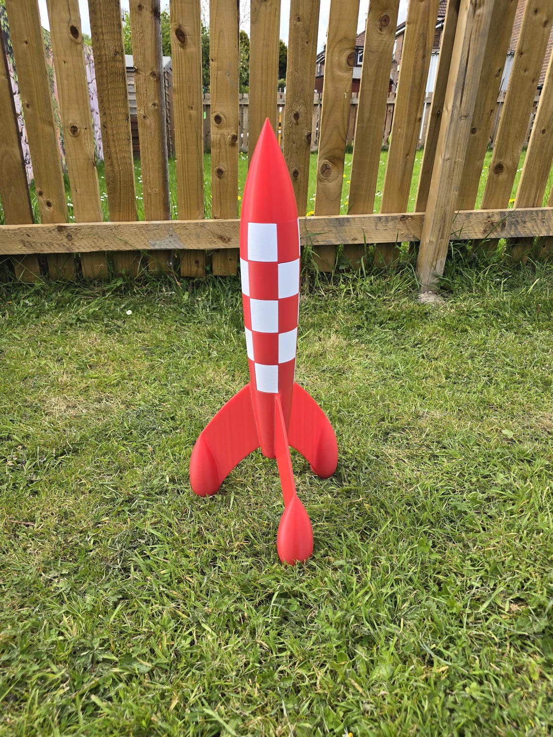 Tintin Moon Rocket Model – Destination Moon – Collectible Red & White ...