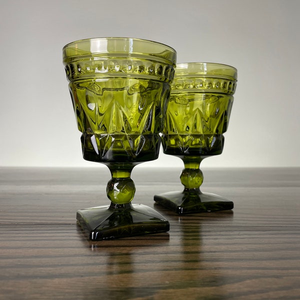 Green Water Goblets - Etsy