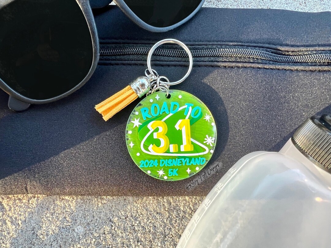 Road to 2024 Disneyland 5K Acrylic Keychain Personalized Training Gift ...