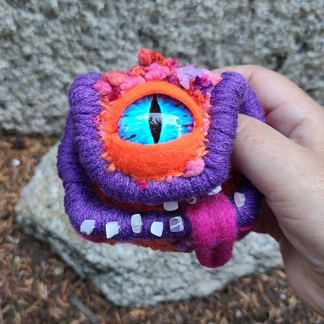 POPPLE Monster Box Travel Buddy Dice Mimic Ring Dish Crystal Rock ...