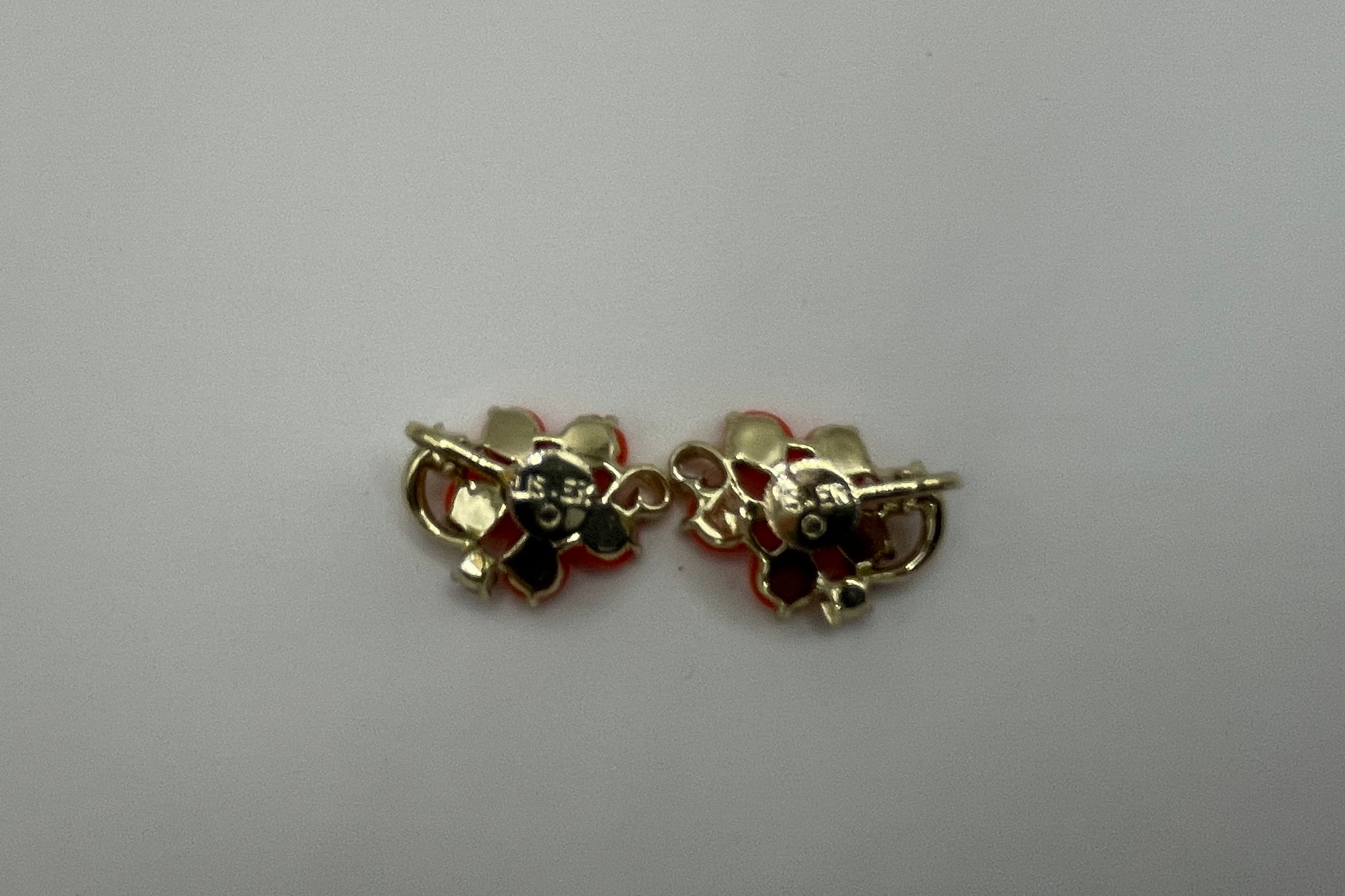 Two Vintage Pairs of Lisner Thermoset Earrings - Etsy
