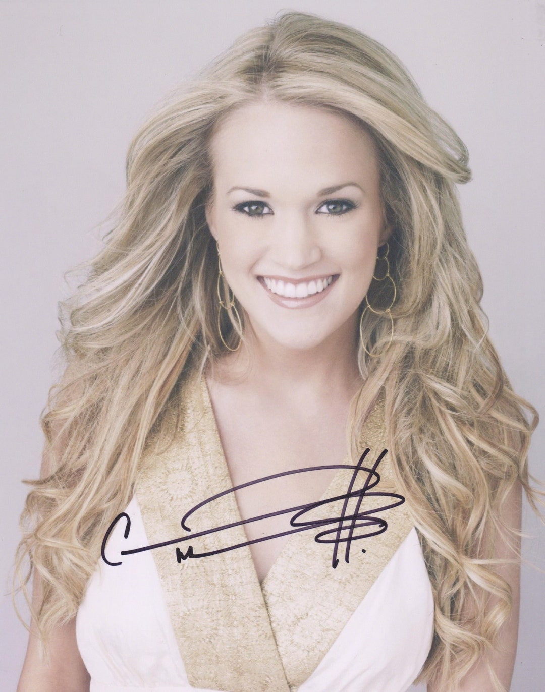 Signed CARRIE UNDERWOOD Photo With COA Autographed - Etsy