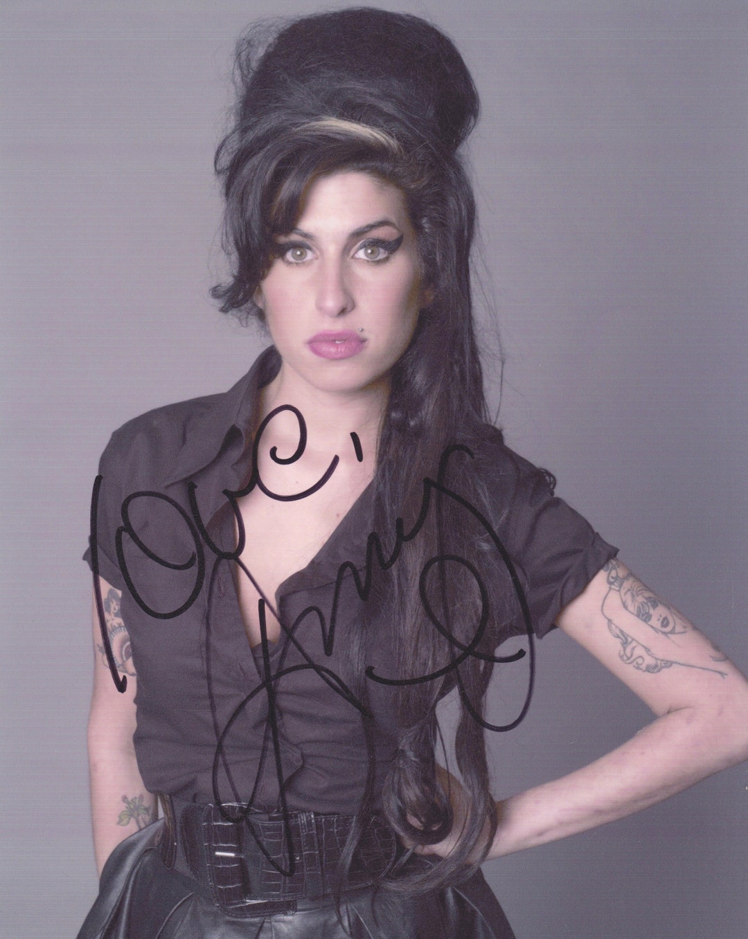 Rare Signed AMY WINEHOUSE Autographed W/ COA - Etsy