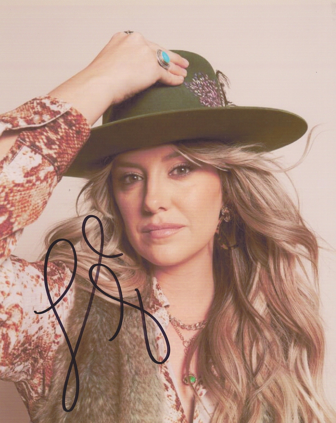 Signed LAINEY WILSON Photo Autographed With COA Yellowstone - Etsy