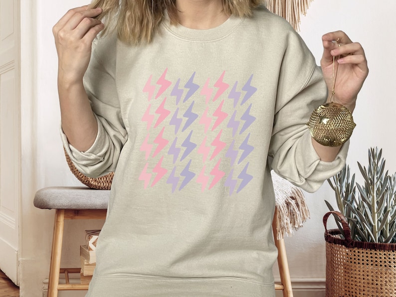Lightning Bolt Pattern Sweatshirt, Trendy Sweatshirt, Lightning Sweater ...