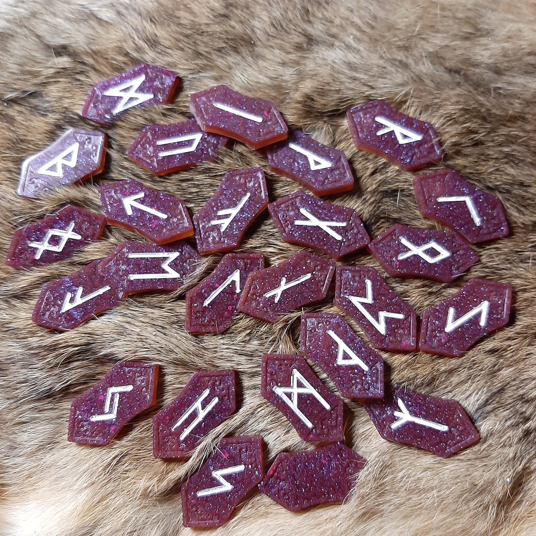 Chameleon Small Thin Elder Futhark Rune Set Divination Norse Resin ...