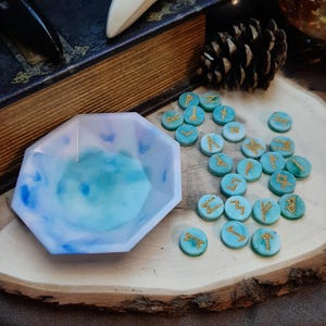 Tiny Mini Small Elder Futhark Rune Set With Cheatsheet | Divination ...