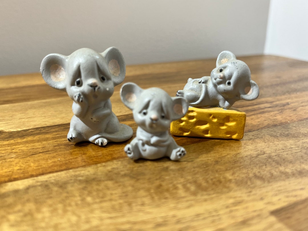 Vintage Ceramic Family of Mice Mini Figures - Etsy