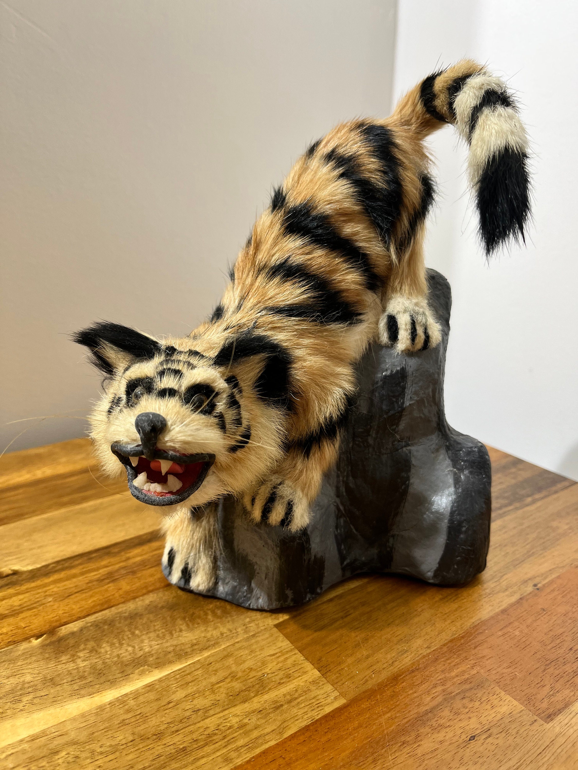 Vintage Tiger Cub Statue Eyes