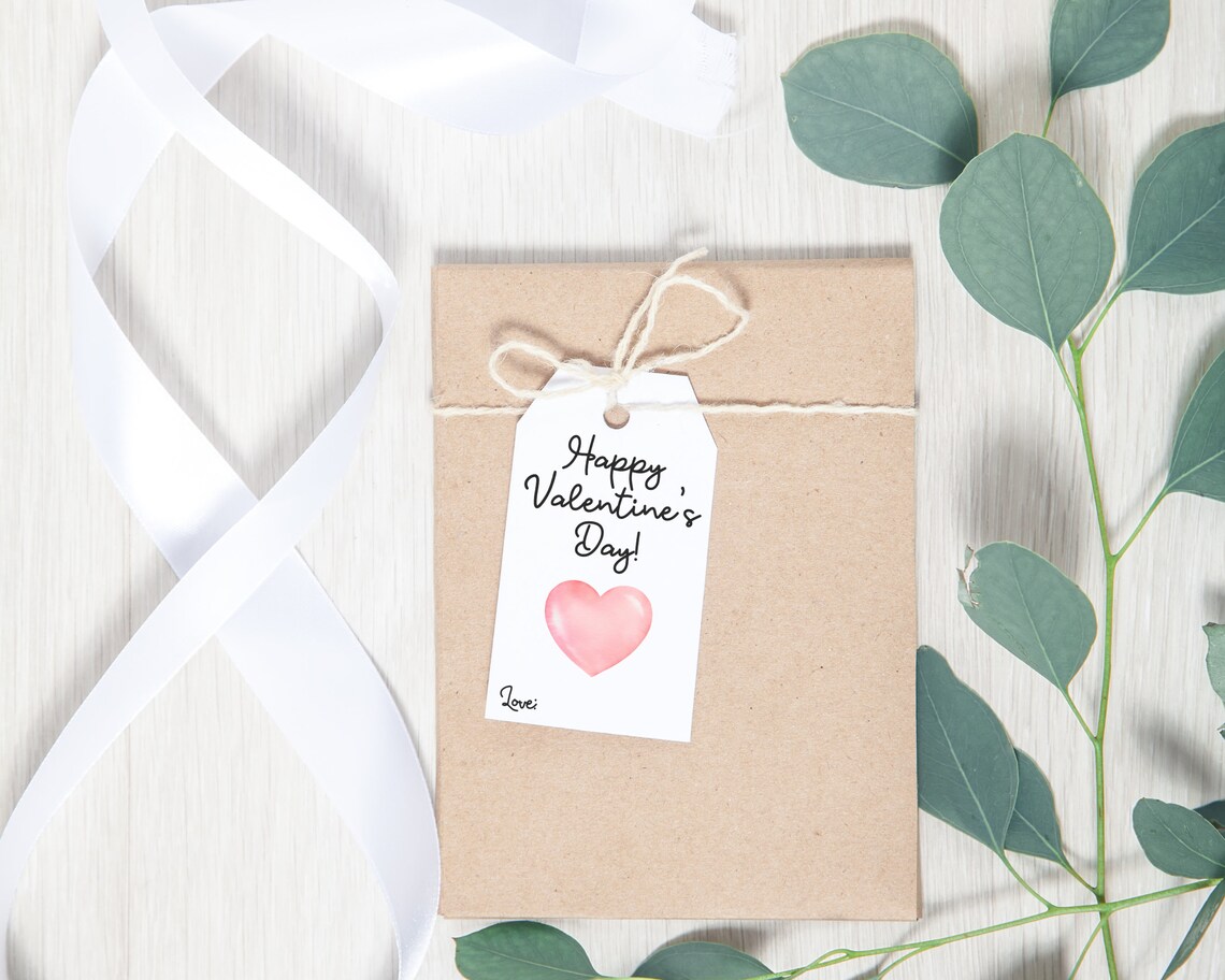 Printable Cute Valentine's Day Gift Tags, Watercolor Pink and Red ...