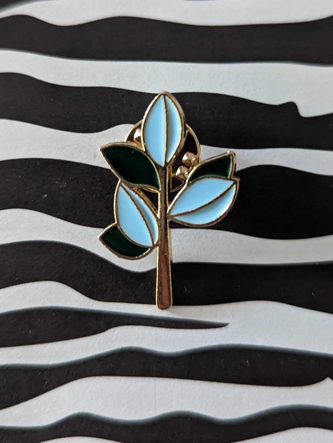 Leaf Enamel Pin - Etsy