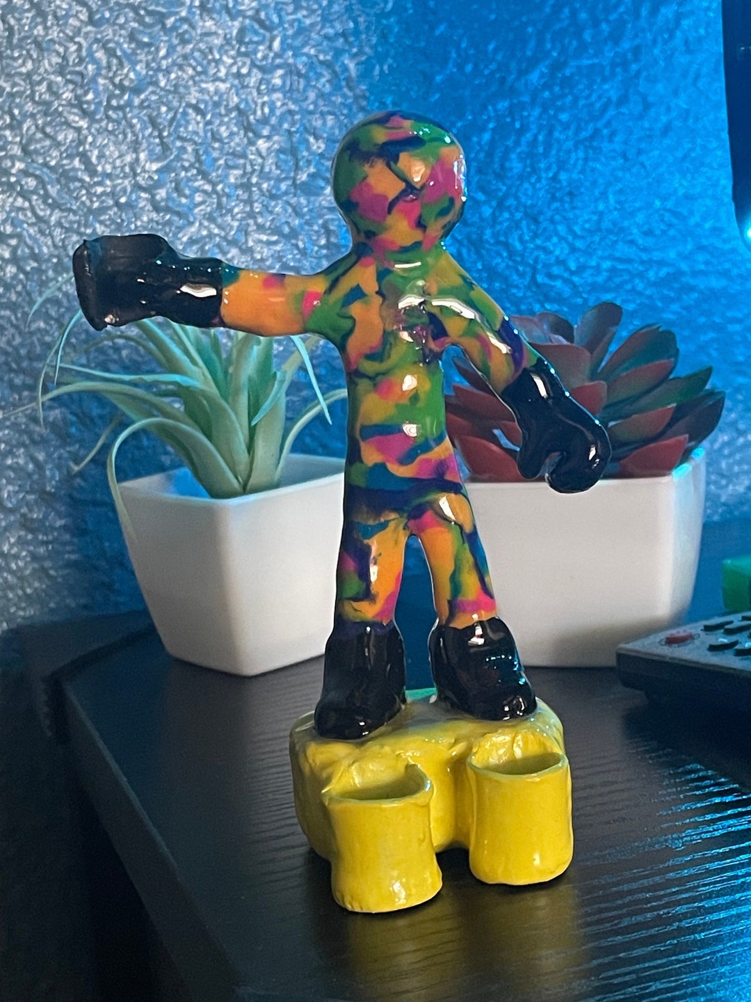 Penjamin Holder Buddy Cool Figurine Vape Pen Holder or Cart Storage 420 ...