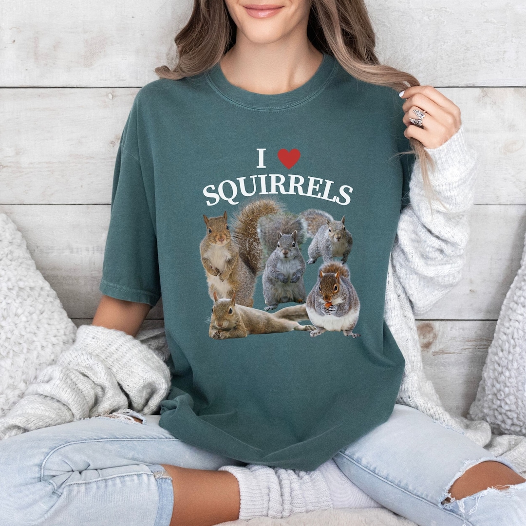 Squirrel Shirt Comfort Colors, Squirrel Lover T-shirt, I Love Squirrels, Cute Squirrels ...