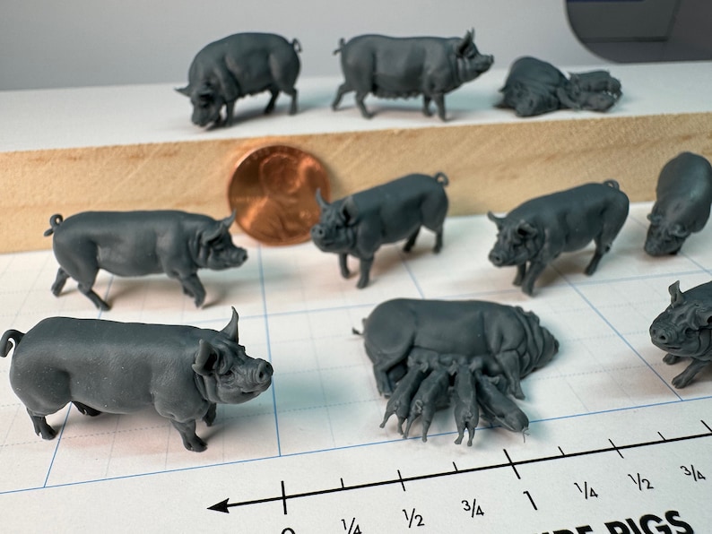 Berkshire Pigs • 1:48 • O Scale Model Railroad Farm Animal Figures (set ...