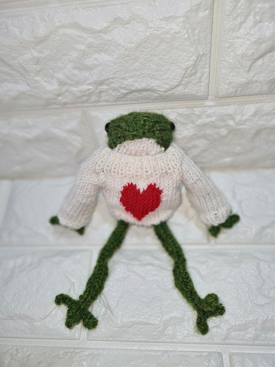 Knitted Heart Sweater Pattern for Frog (digital Download) - Etsy