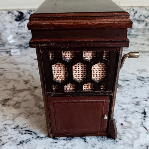 Victrola - Etsy