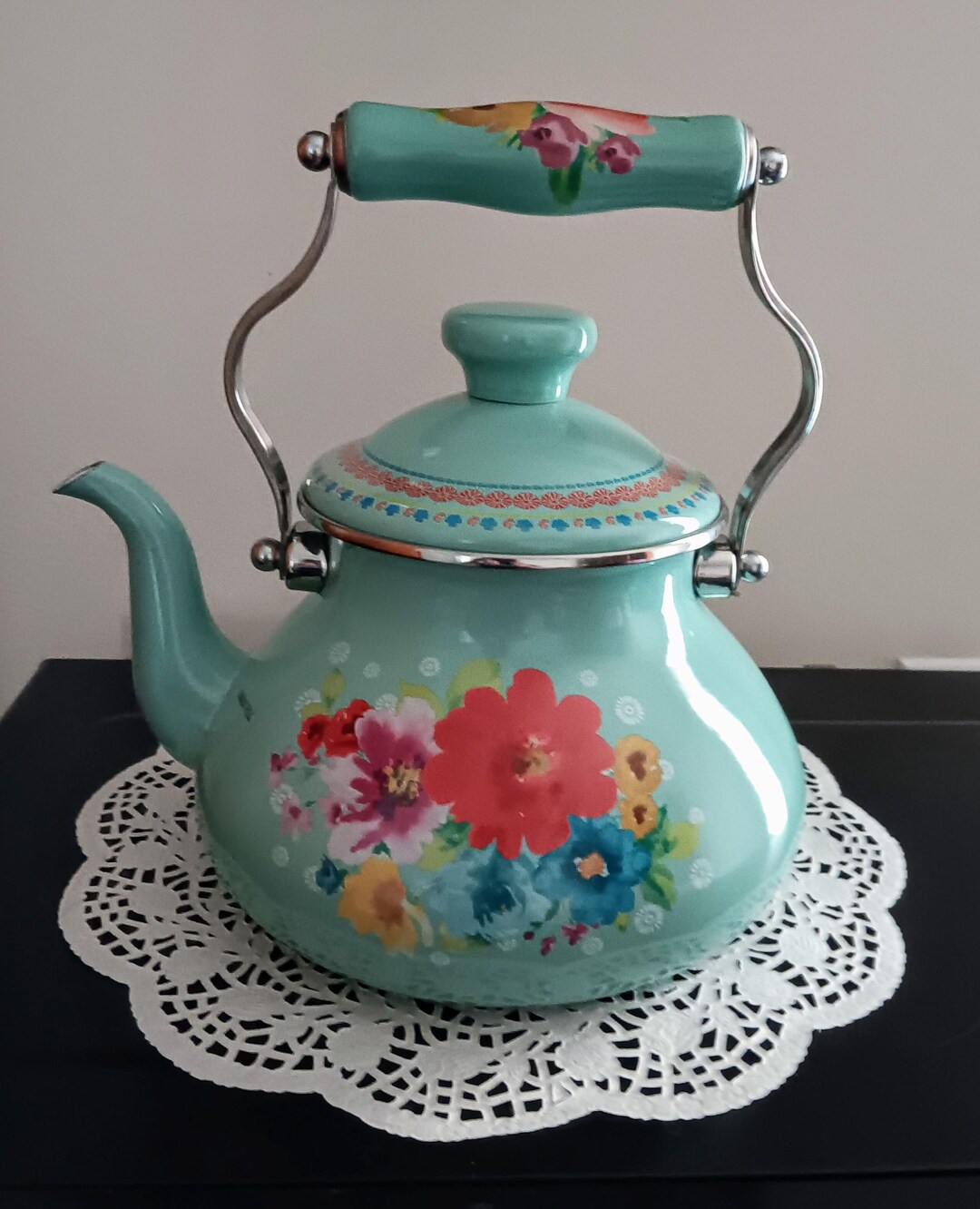 The Pioneer Woman Breezy Blossom Enamel on Steel 1.9-quart Tea Kettle ...