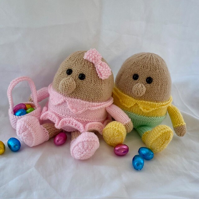 The Egghead Family Knitting Pattern - Etsy UK