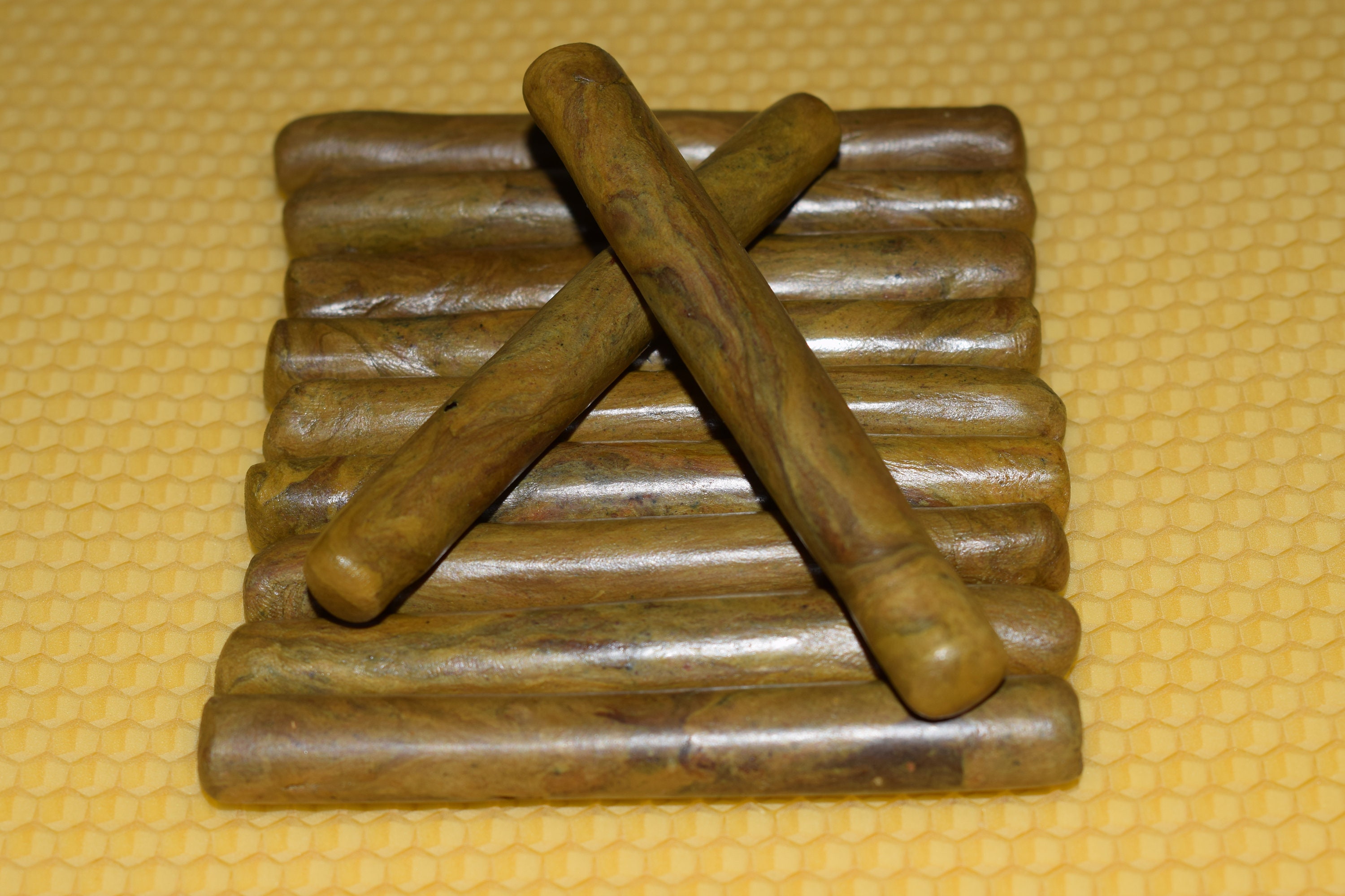 100% Natural Raw Bee Propolis , Pure Natural Propolis Sticks , Nature's ...