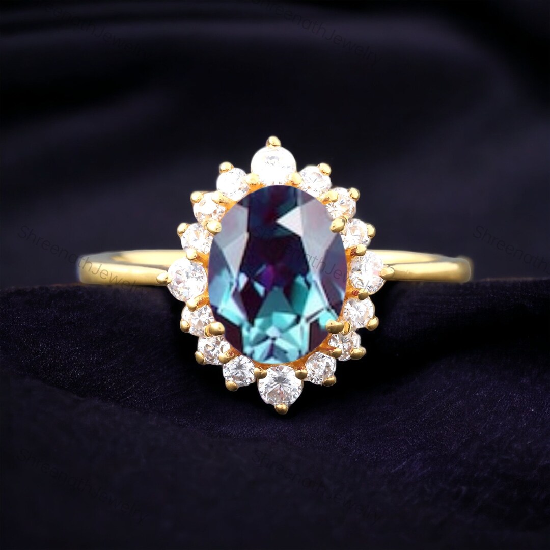 Elegant Alexandrite Engagement Ring Diamond Halo Bridal Ring Unique ...