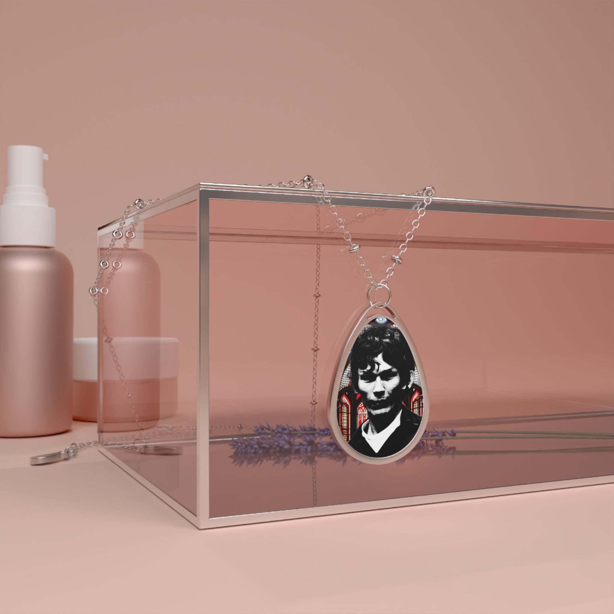 Richard Ramirez Night Stalker Oval Necklace | True Crime Jewellery ...