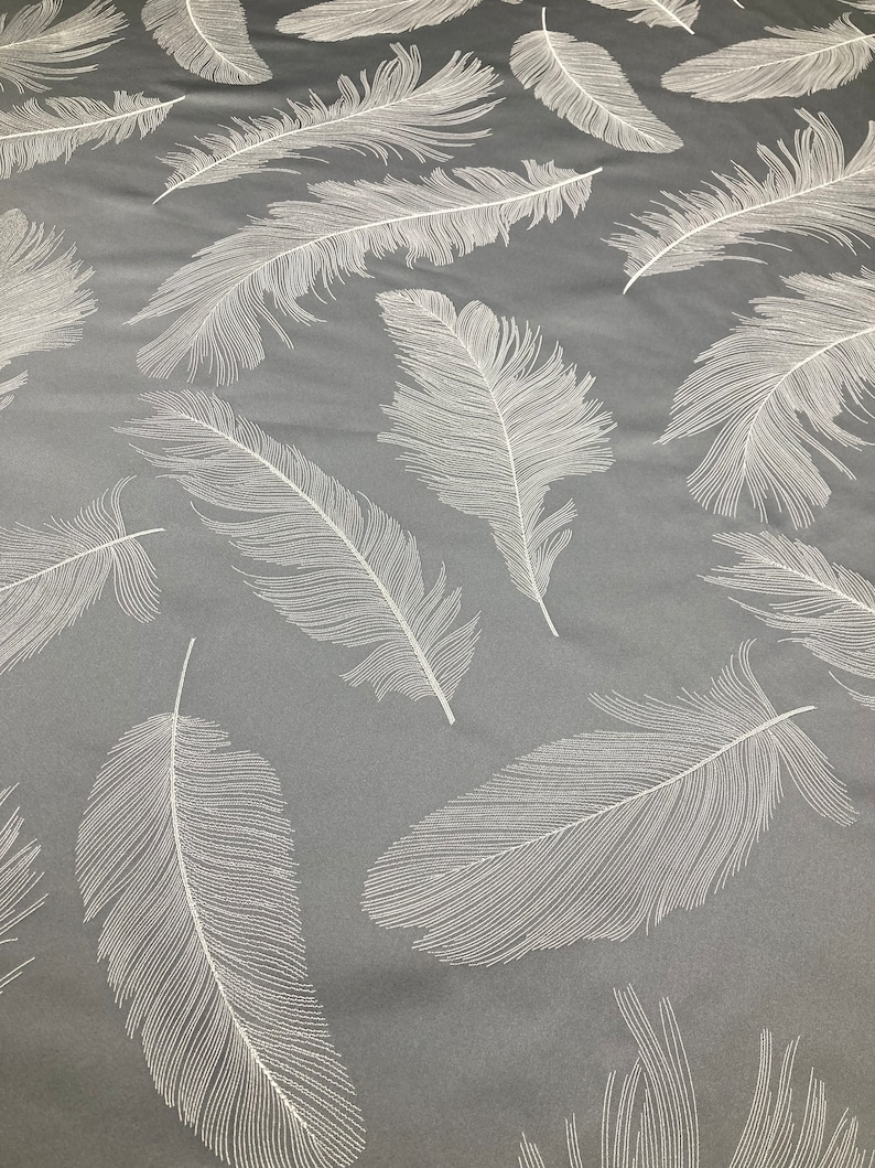 Ashley Wilde Quill Slate Designer Stoff Meterware Eleganter Metallic Federstoff Meterware Buy ...