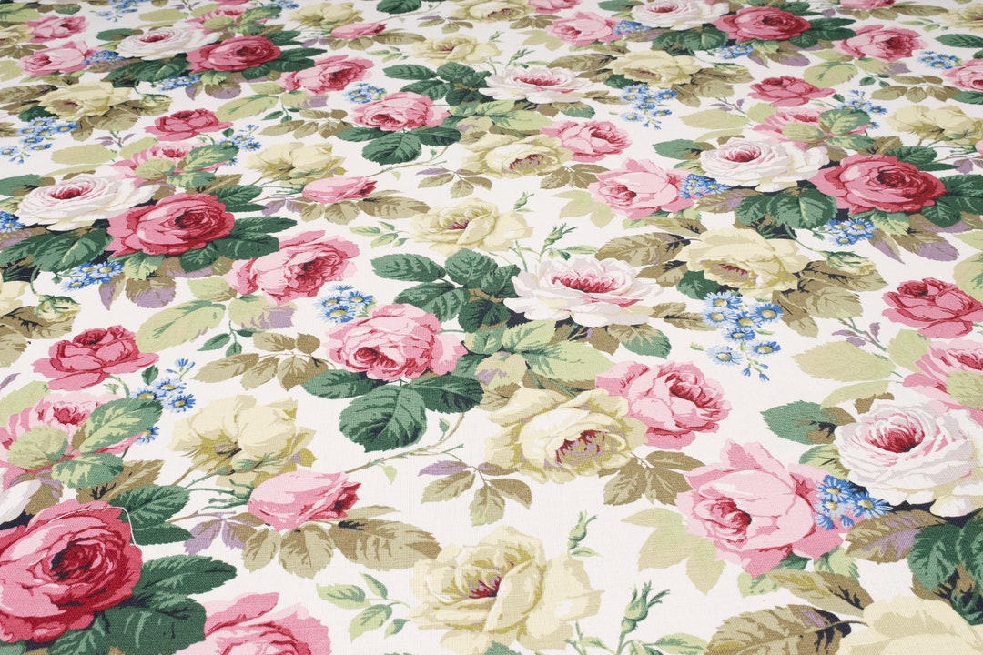 Sanderson - Chelsea - White / Pink - Designer Floral Fabric per Metre ...