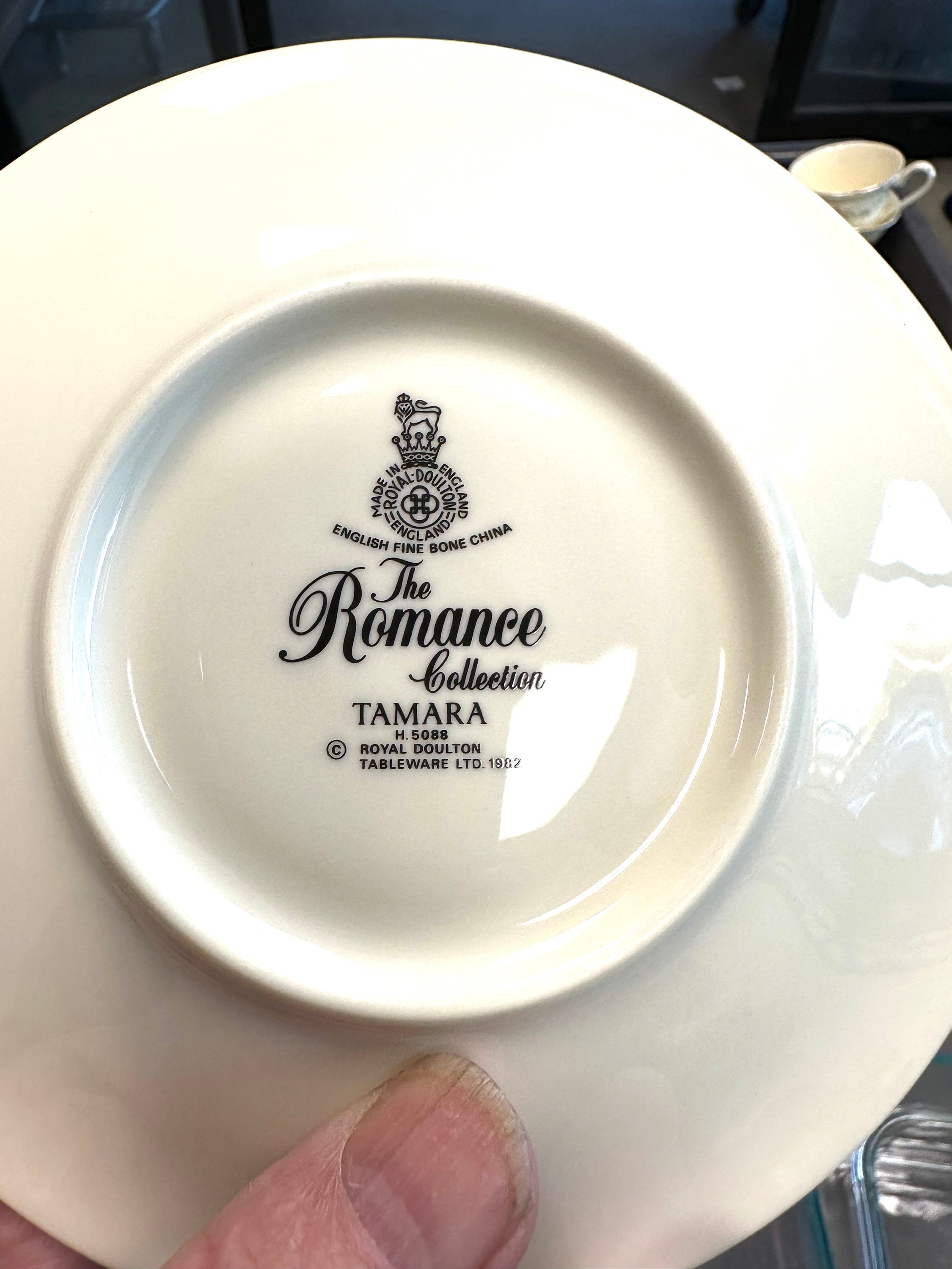 Royal Doulton Tamara - the Romance Collection - Fine Bone China 81 Piece Set - 12 Settings - Etsy