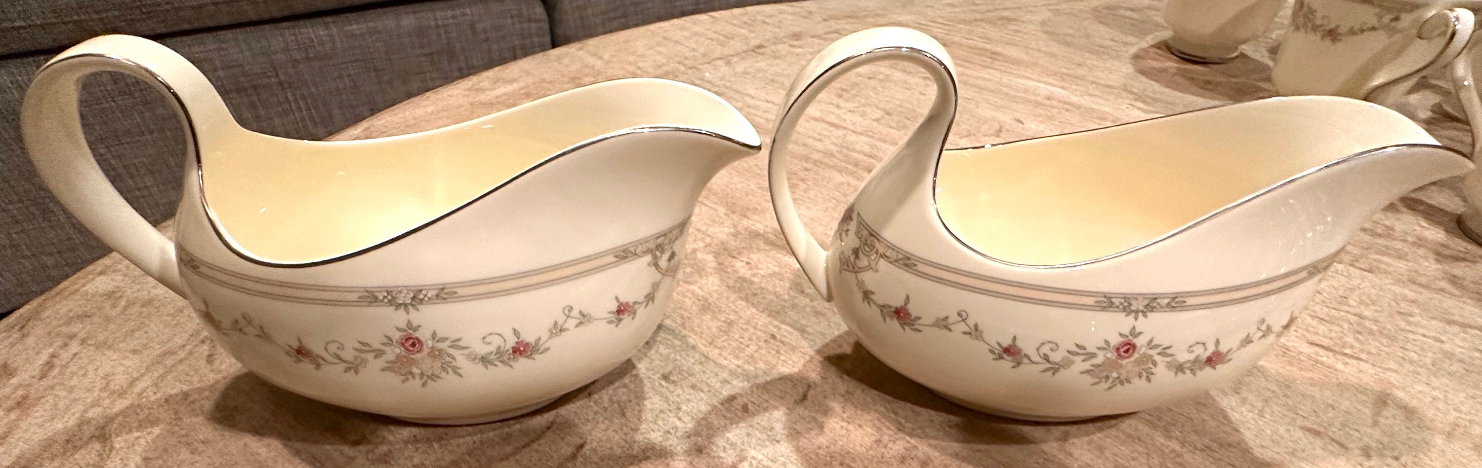 Royal Doulton Tamara - the Romance Collection - Fine Bone China 81 Piece Set - 12 Settings - Etsy