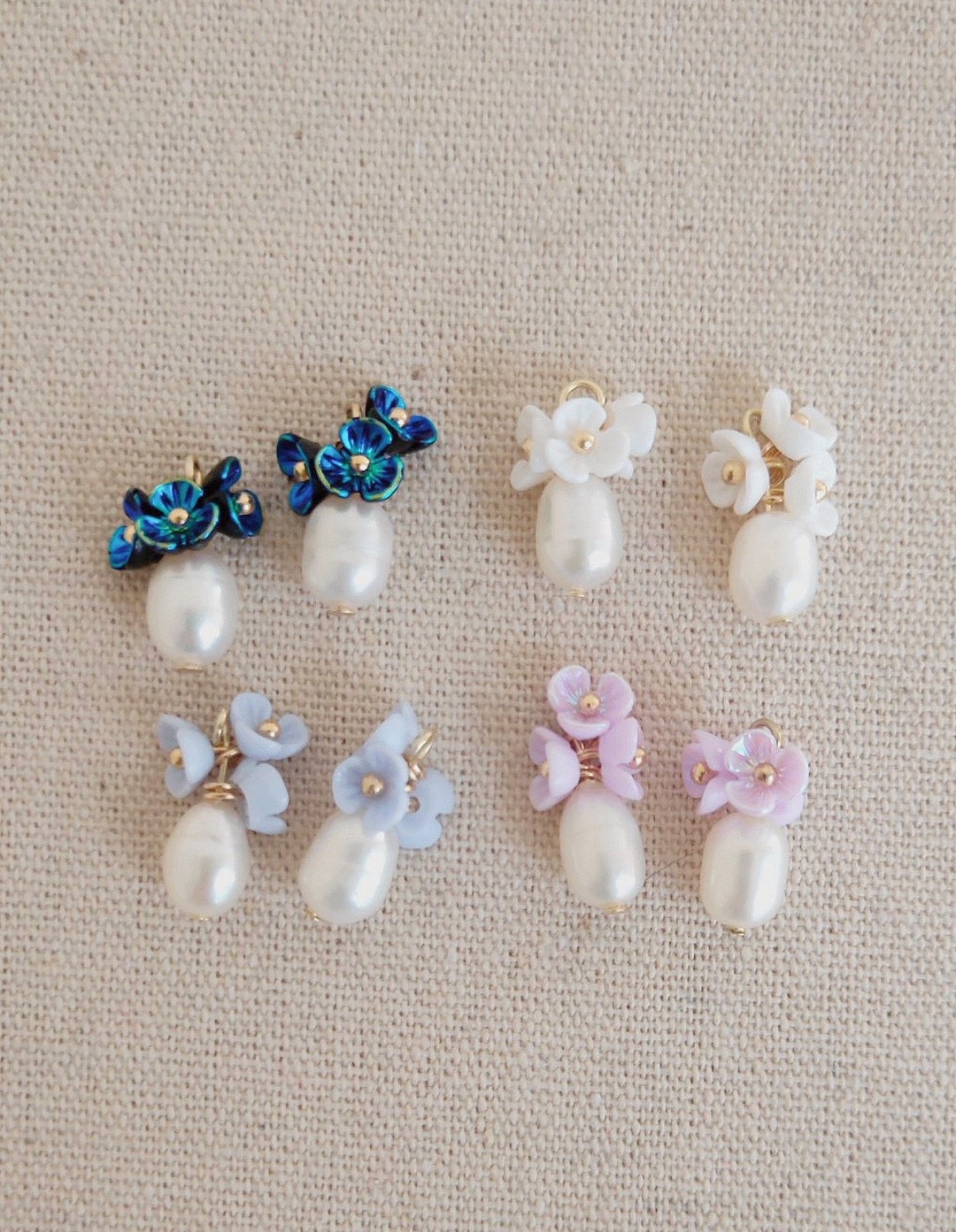 2pcs Baroque Pearls With Small Flowers, Freshwater Pearl Charms ...