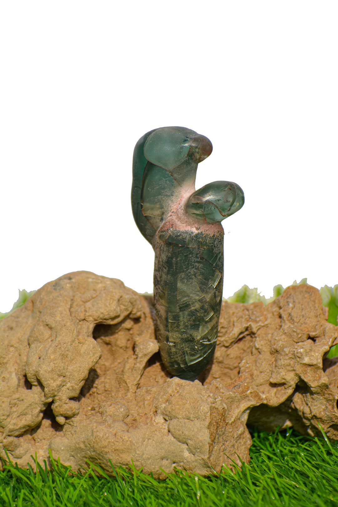 Unique Emerald Green cracked 36 Lab Created Corundum Sapphire Faceting ...