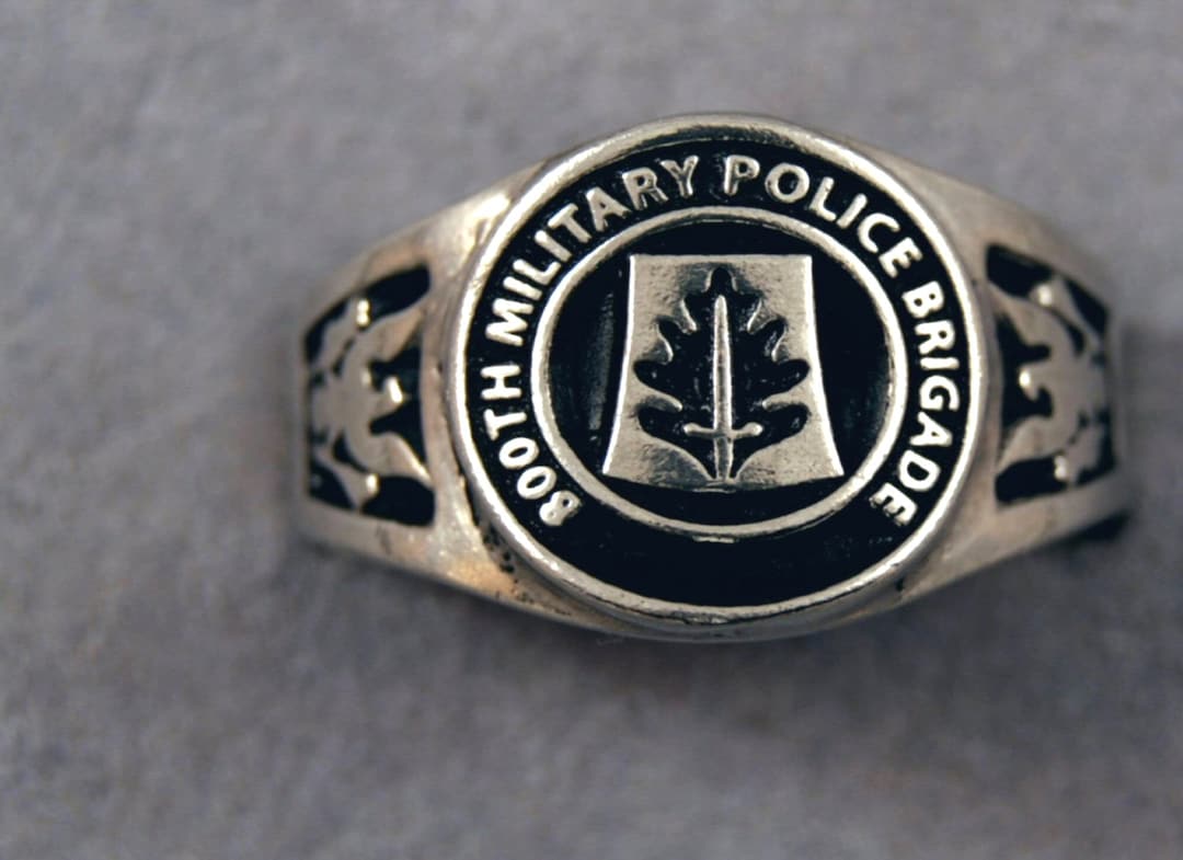 800th Military Police Brigade Insignia Ring MP Service Ring US Army ...
