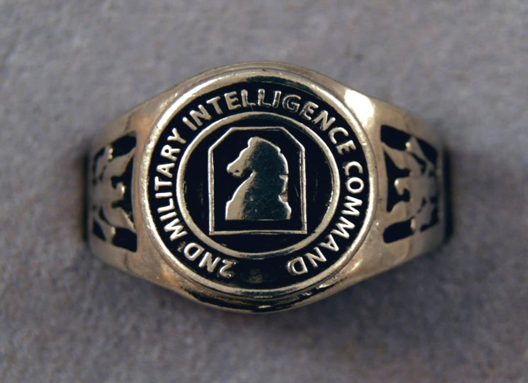 2nd Military Intelligence Command Insignia Ring MI Service Ring US Army ...