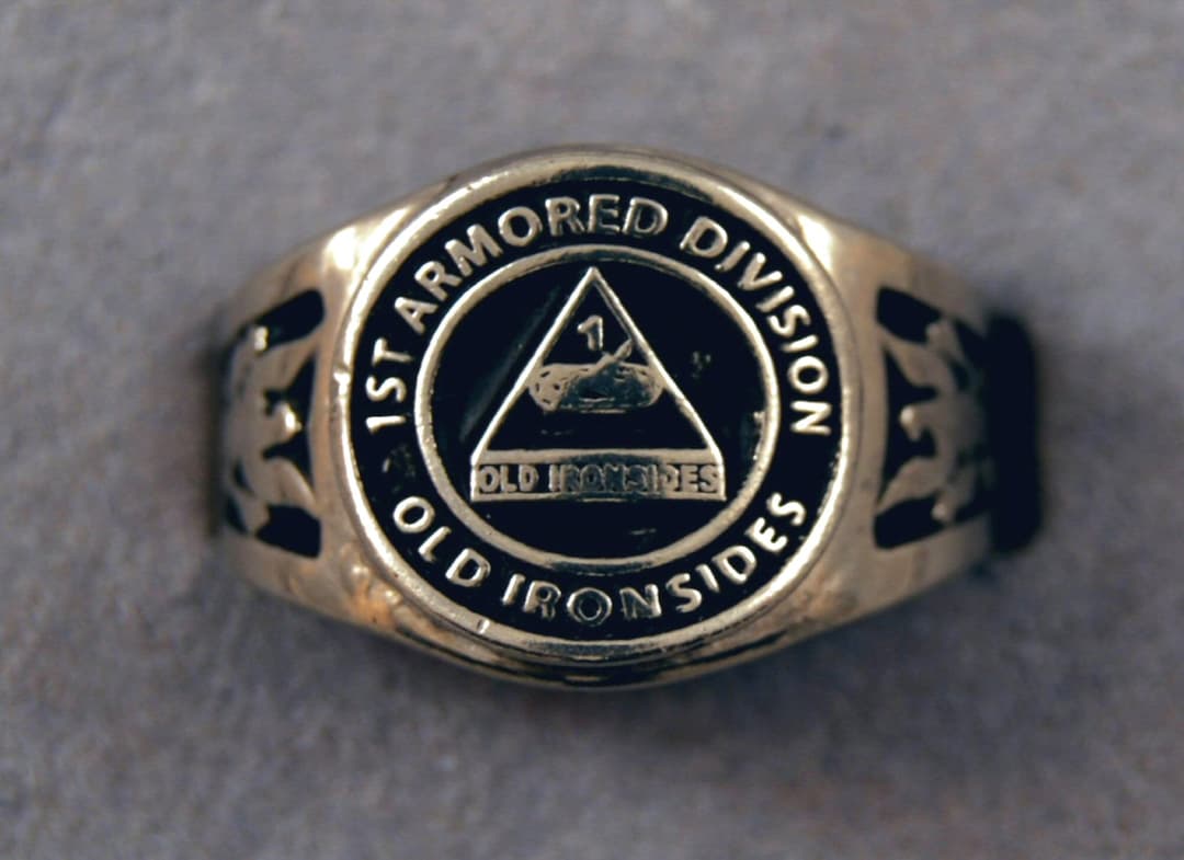 1st Armored Division Insignia Ring Armor Old Ironsides Ring US Army ...