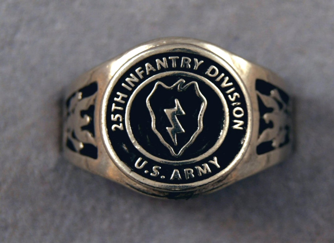 25th Infantry Division Ring 25th ID Tropic Lightning Insignia Unit ...