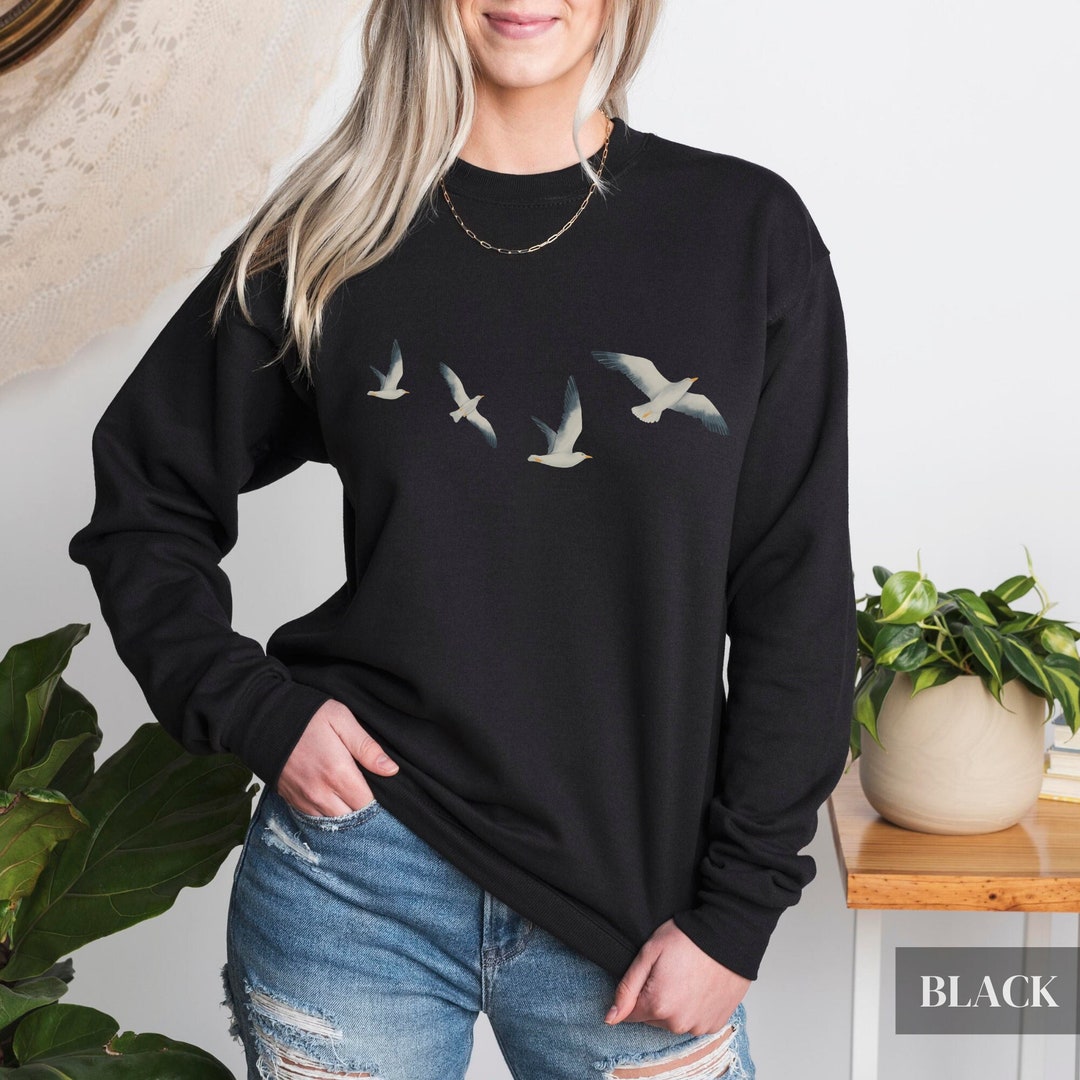 Flying Seagulls Crewneck Sweatshirt | Gift for Birder/bird Keeper ...