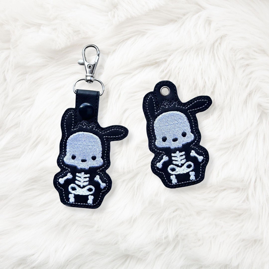 ITH 4x4, 5x7 Skeleton Dog Snaptab/eyelet, in the Hoop Machine ...