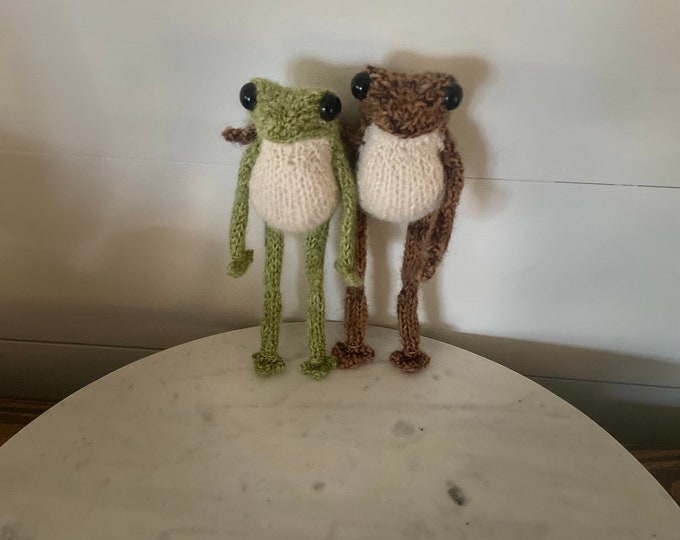 Knitted Froggy - Etsy