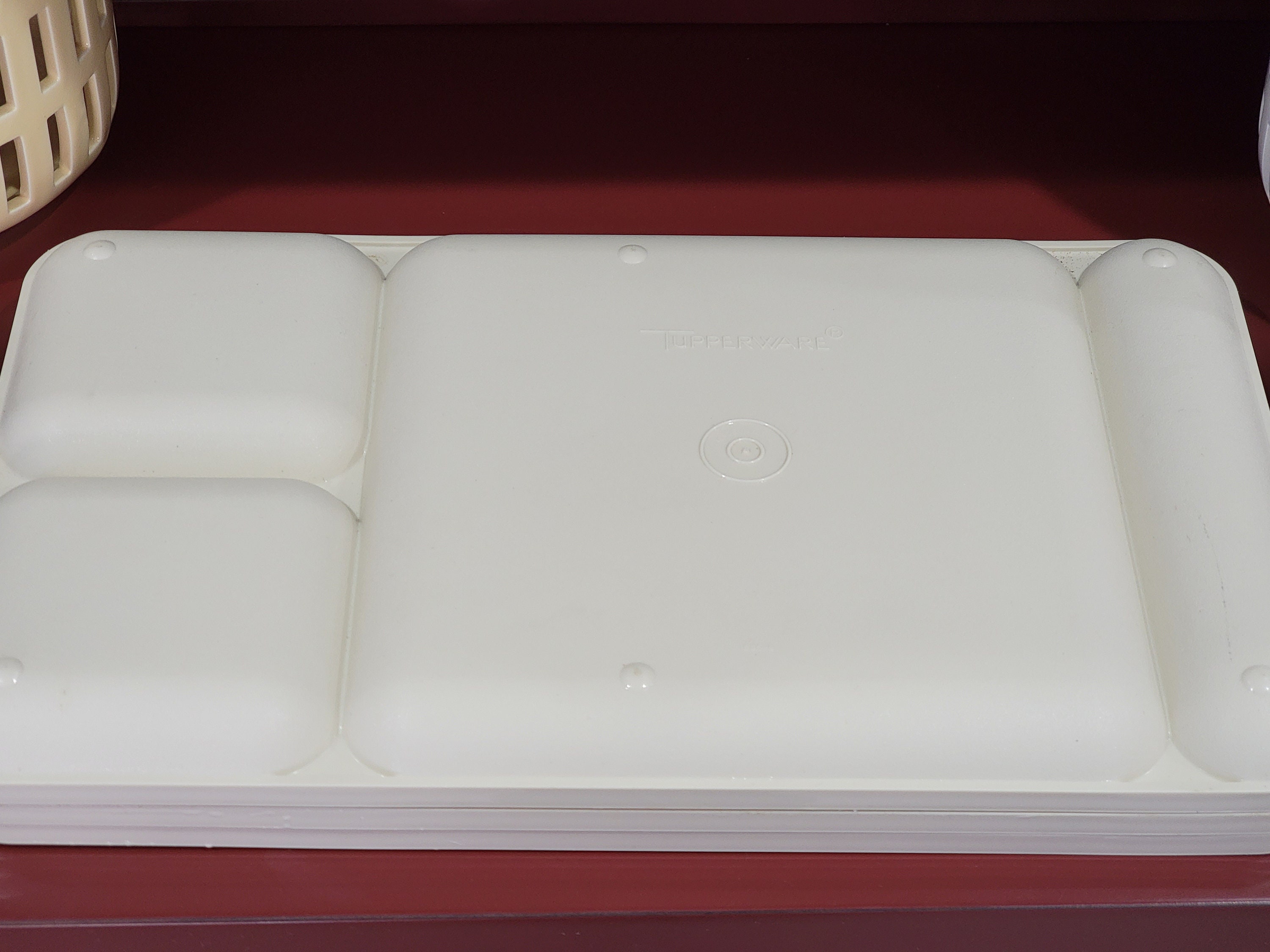 Vintage Tupperware Serving Trays, TV Trays, Cream Tupperware 1535-8 - Etsy