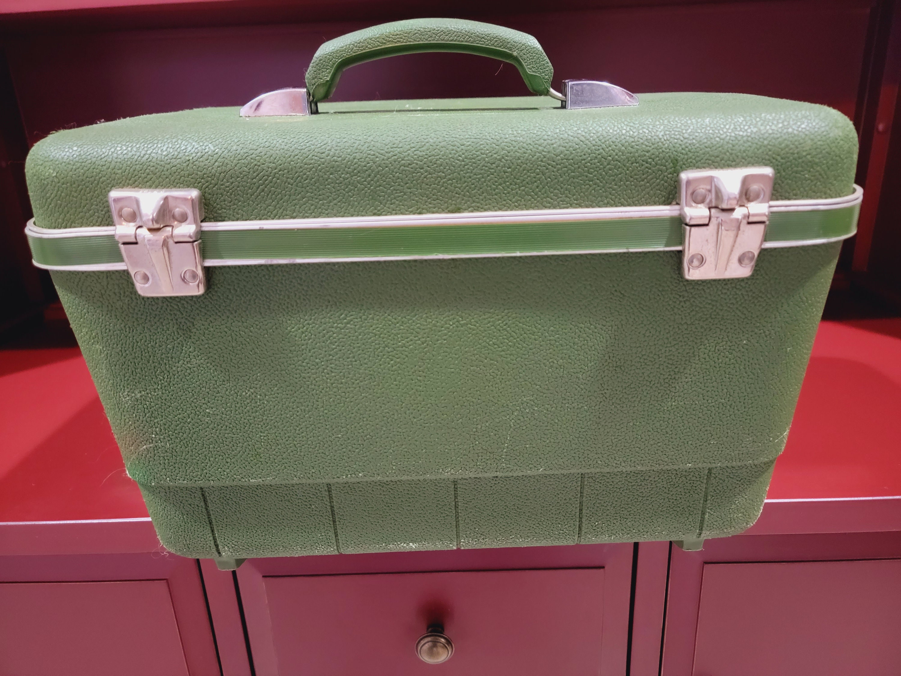 Vintage MCM Sears Forecast Green Hard Train Make up Case Luggage With ...
