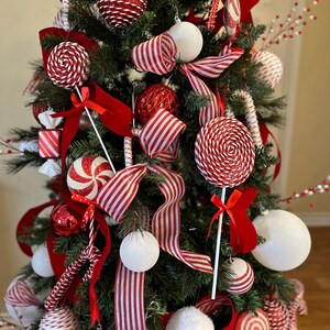 Candy Cane Lane Christmas Decoration Kit, Peppermint Christmas ...