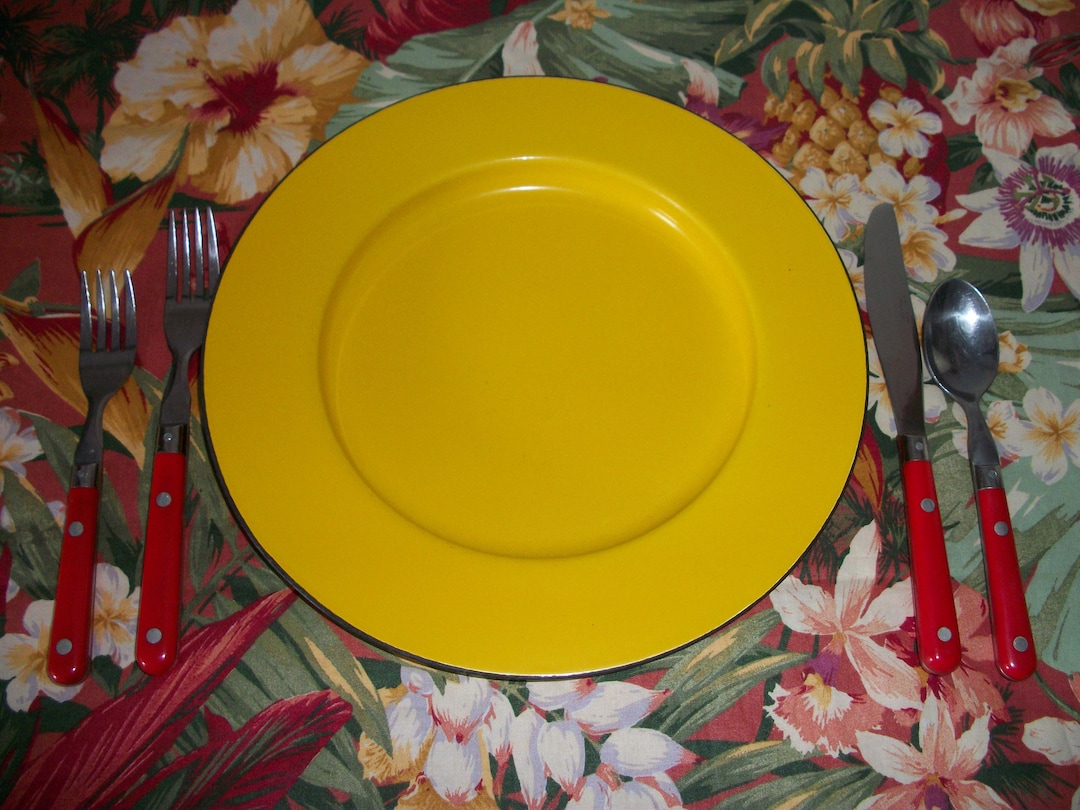 Rare! Lot of 4 Yellow Enamel Metal Plates by Designer Kaj Franck for ...