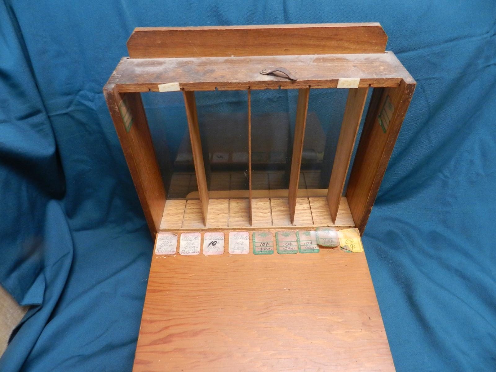 Vintage Razor Blade single Stand-up Wooden Display Case With Original ...