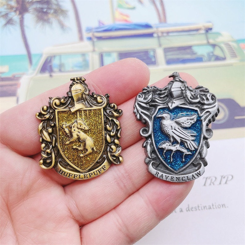 Buy Hogwarts Badge Hogwarts Legacy Pins Gryffindor Hufflepuff Ravenclaw ...