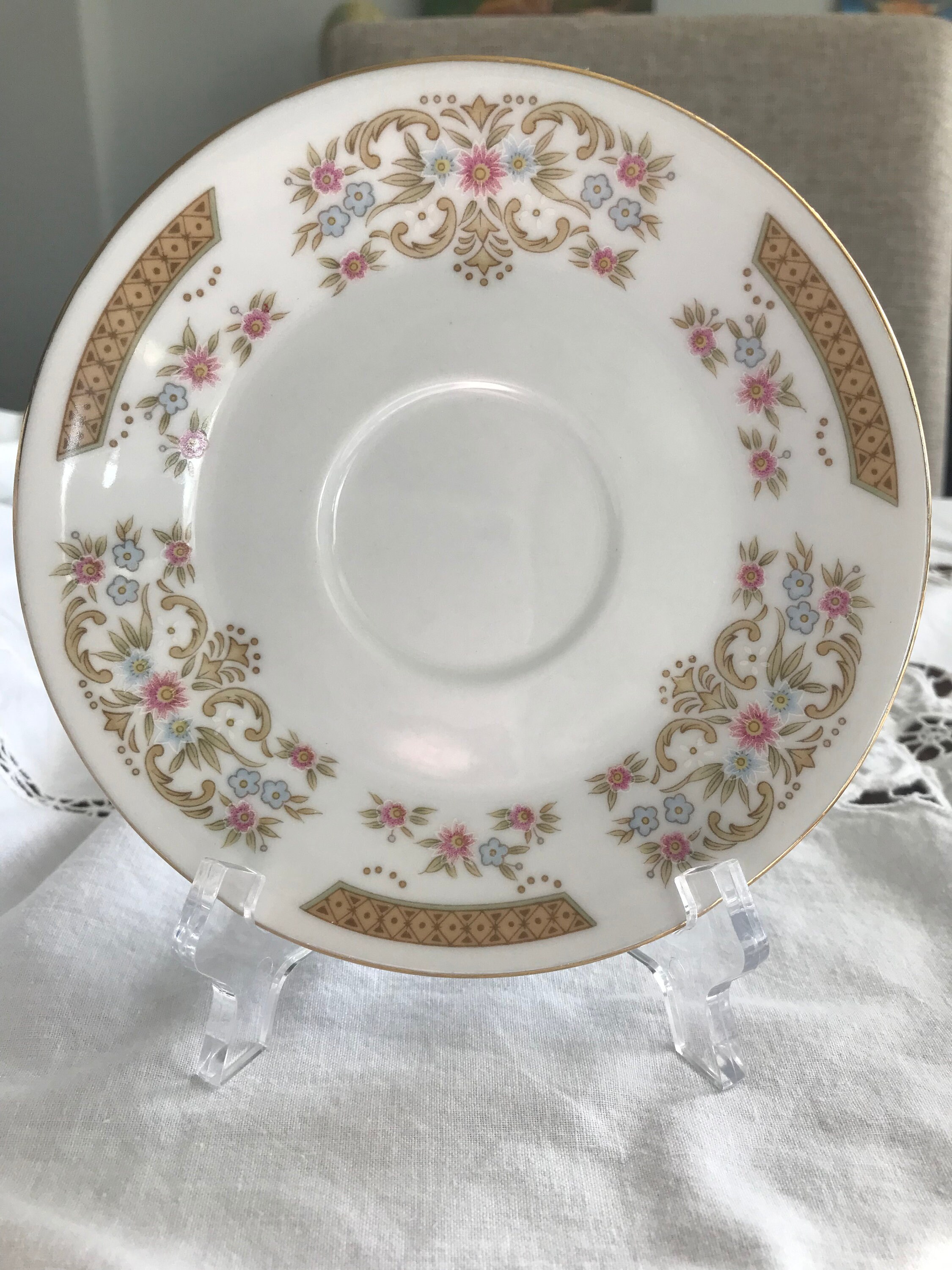 Vintage Crown Ming Fine China Teacup and Saucer - Etsy