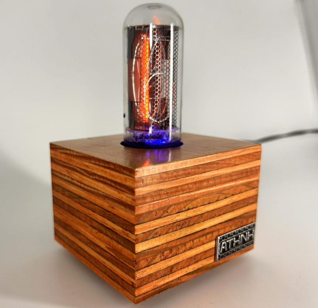 Large Single Nixie Tube Clock: Birch Plywood Nixie Clock - Vintage ...